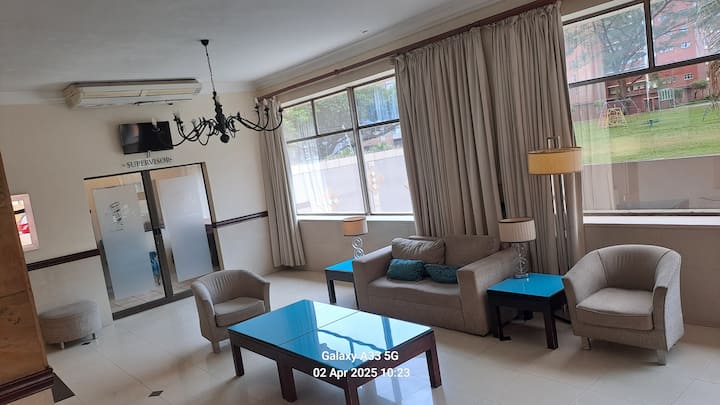 3 Bedrooms Apartment For Holiday - Durban