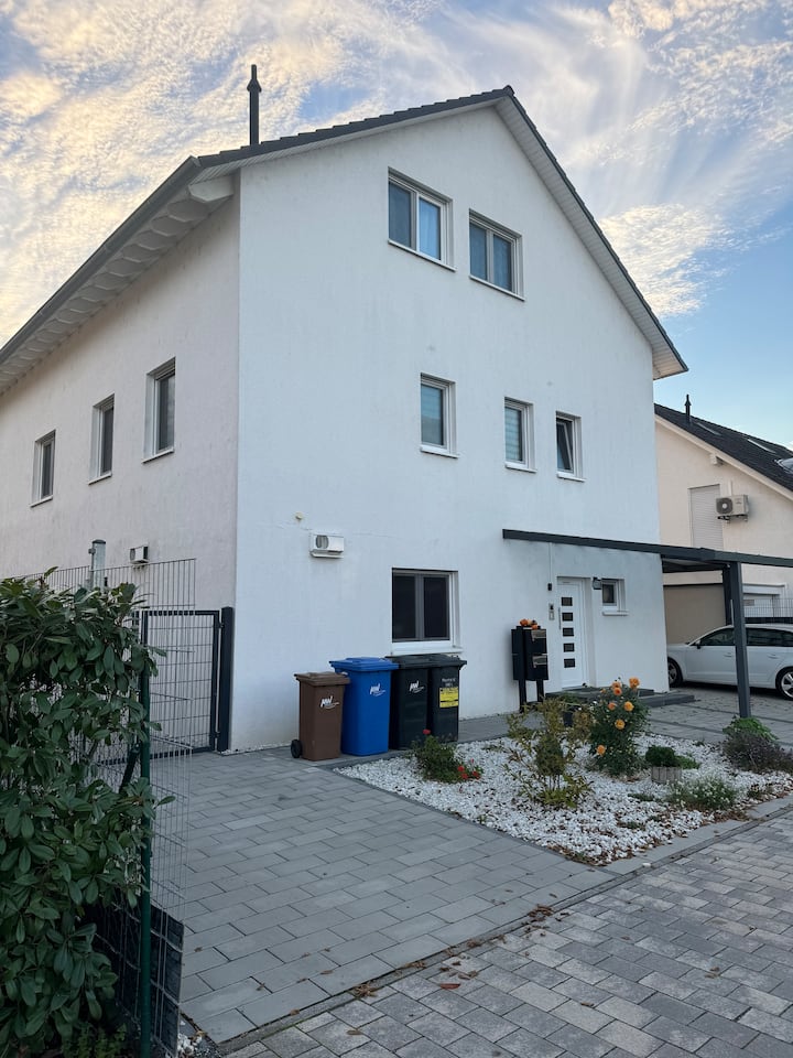 Helles Und Schönes Appartement - Griesheim