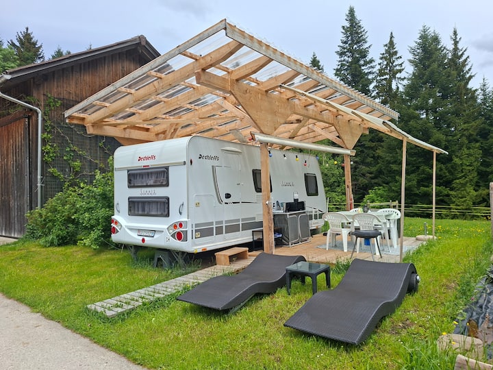 Wohnwagen Auf Bauernhof - Switzerland