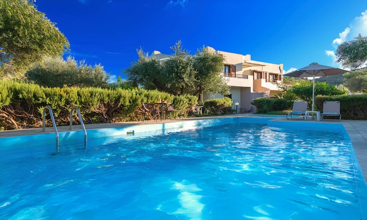 Plaisir Beachside Apartment - Ajos Nikolaos