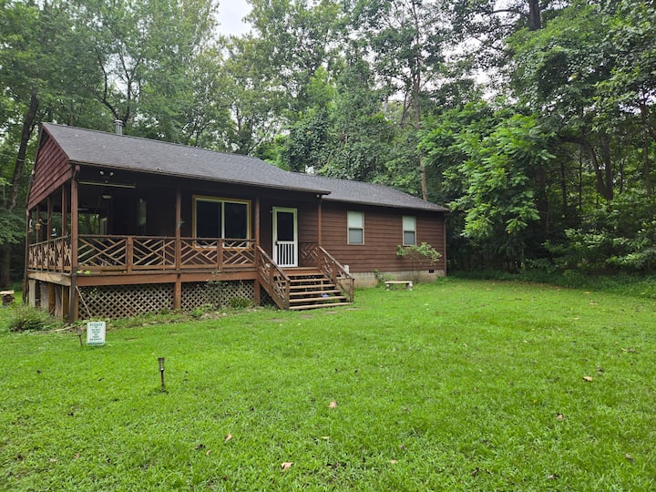 J&e Hideaway - Early Mountain Vineyards, Madison