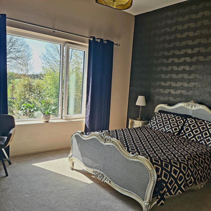 The Room @ Mountain View Farm - Waterford