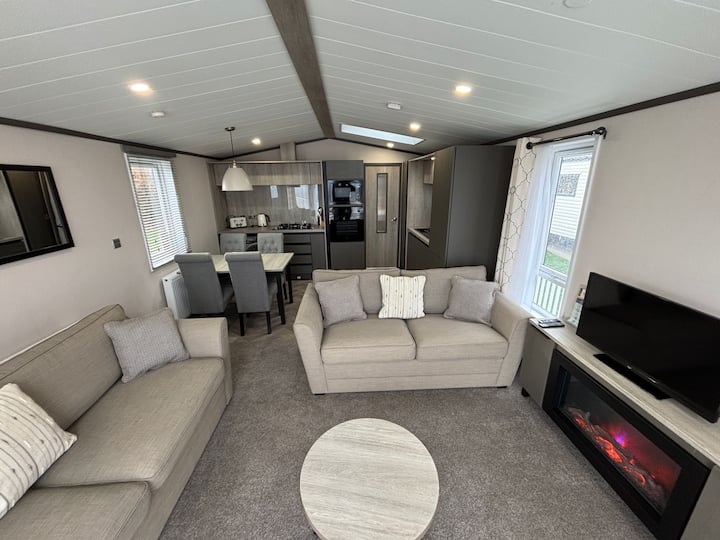 2022 Victory Lakewood Lodge - Northumberland