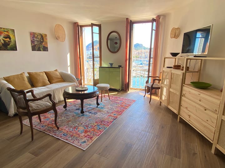 Le Cosy Vip Une Vue Perchée Sur Le Vieux Port - La Ciotat