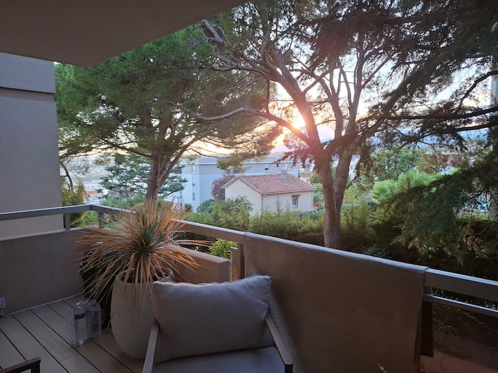Lumineux 2 Pièces Sur Nice Ouest - Niza