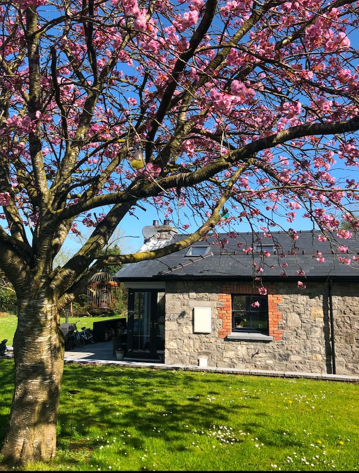 Blossom Cottage - Trim