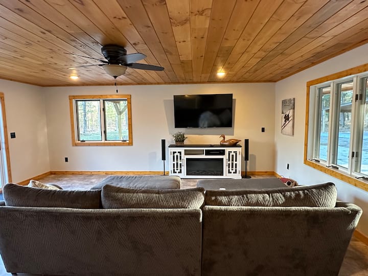 Reel Retreat Lodge - Michigan