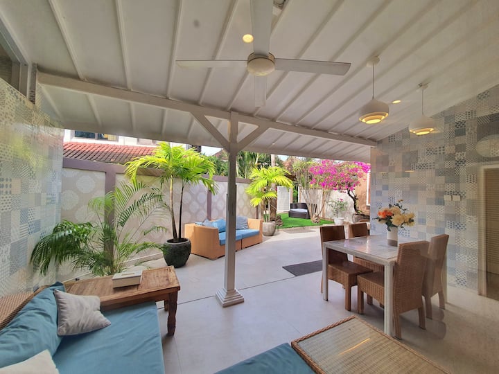 Tropical Villa Lemongrass In Seminyak - Kuta