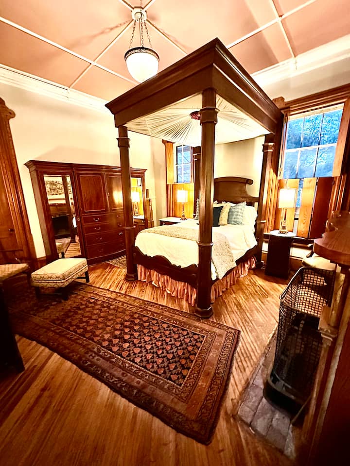 The Guesthouse At Flowerree - Vicksburg, MS