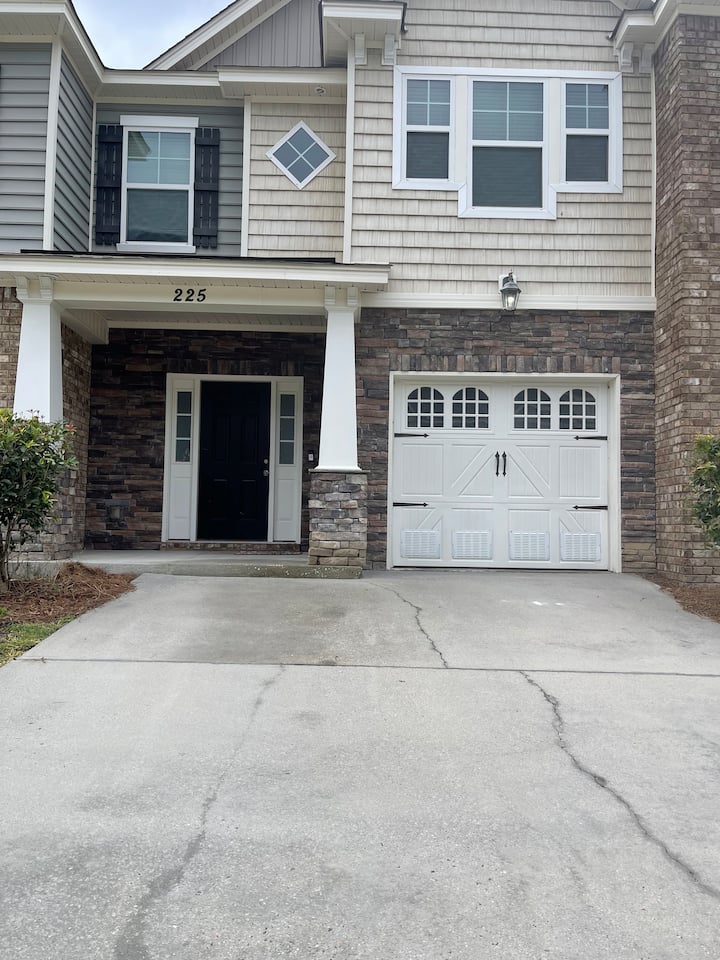 Home Away From Home Relaxation - Pooler, GA