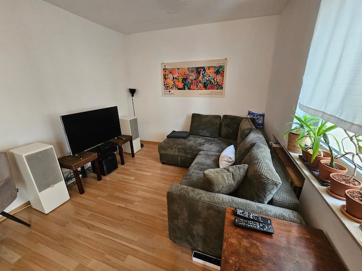 Quiet 2-room Apartment With Balcony In Schwabing - Munich