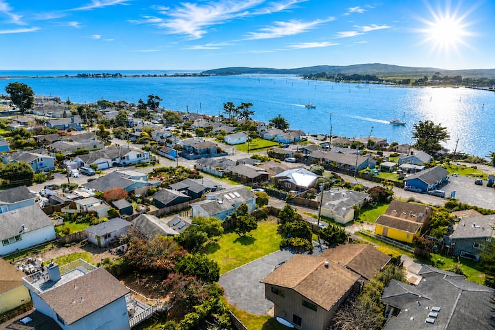Windy Hideaway!5 Star Bodega Bay Retreat! Hottub! - Bodega Bay, CA