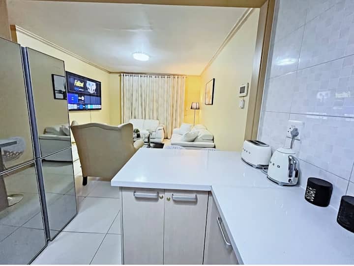 Luxury Apt | Wifi+ Workspace | Near Mall Of Africa - Midrand