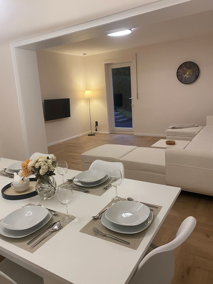 Modern Holiday Home With Spacious Terrace - Siegen - Netphen