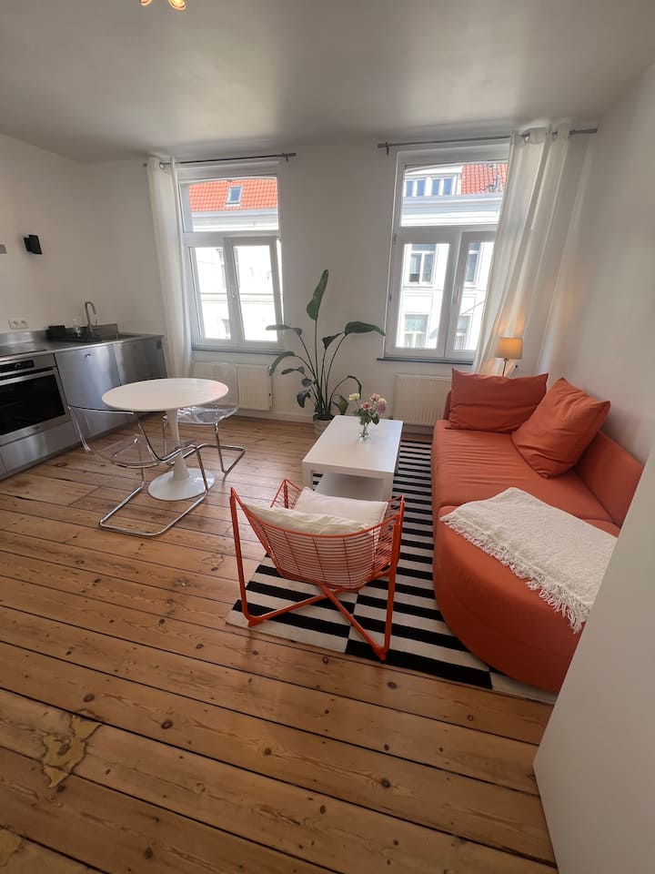 Idéal Jeune Actif T2 Meublé Flagey Avec Terasse - Ixelles