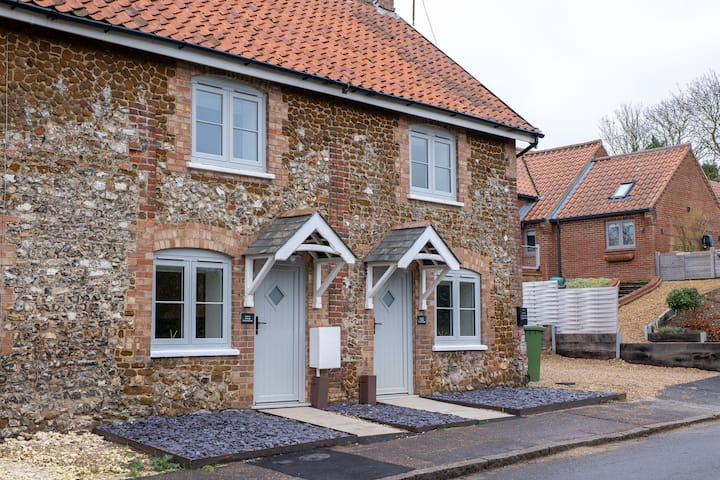 Monty’s Cottage, Sedgeford - Hunstanton
