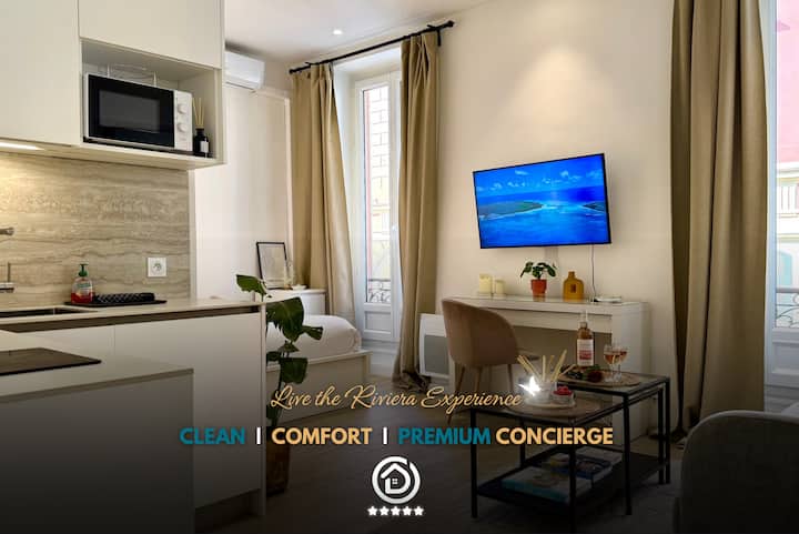 Escapade Chic Au Port De Nice - Nizza