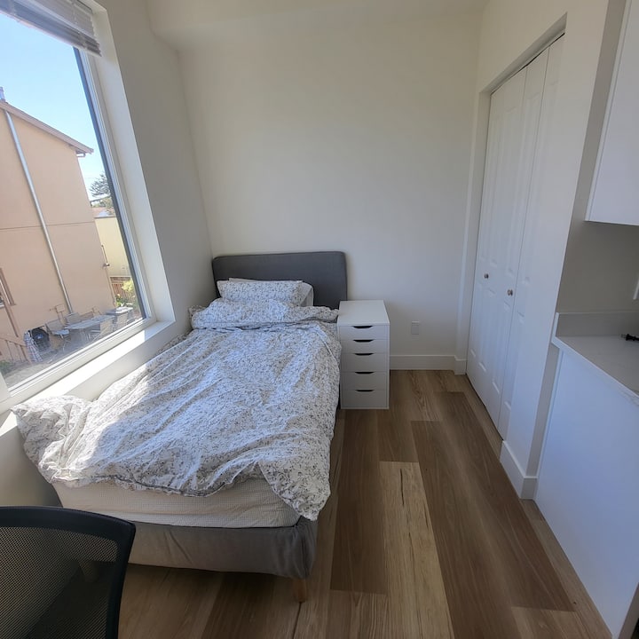 Studio Apartment In Berkeley - Berkeley, CA