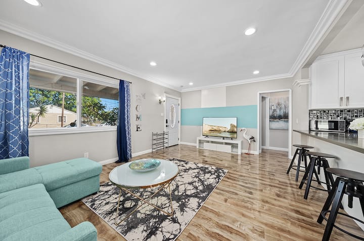 Large Private 1b1b Unit In Dt Baldwin Park-la - Covina, CA