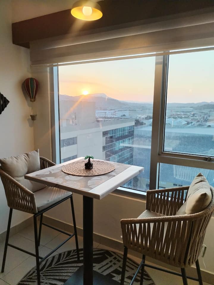 Hermosa Suite Argentina Al Lado De Vermort Plaza - Guayaquil