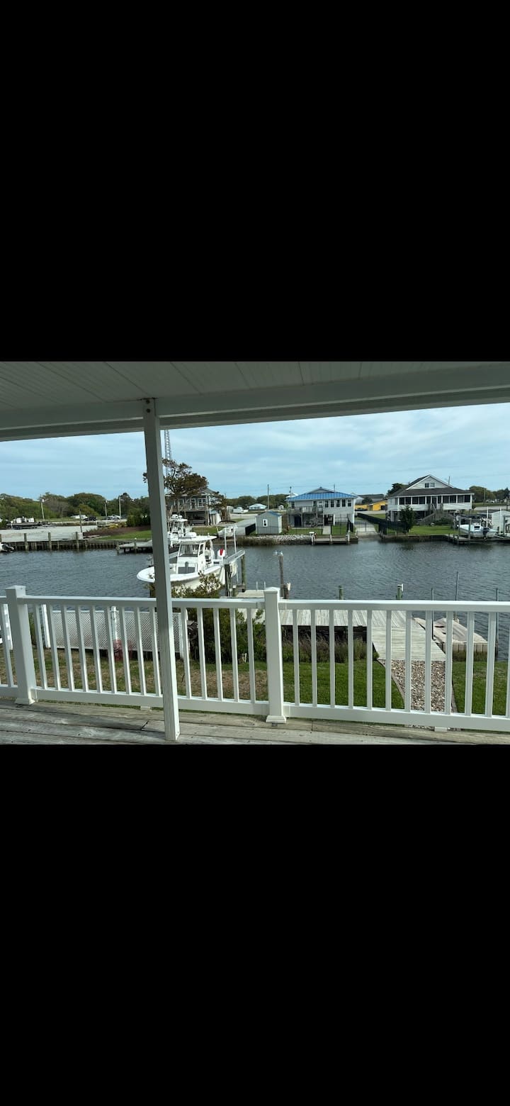 Cedar Point Dockside Retreat - Emerald Isle, NC