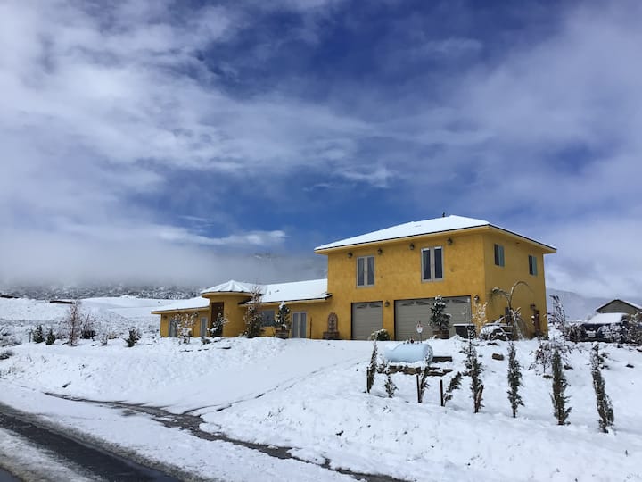 Entre Viñedos Y Bosques: Tu Refugio - Tehachapi, CA
