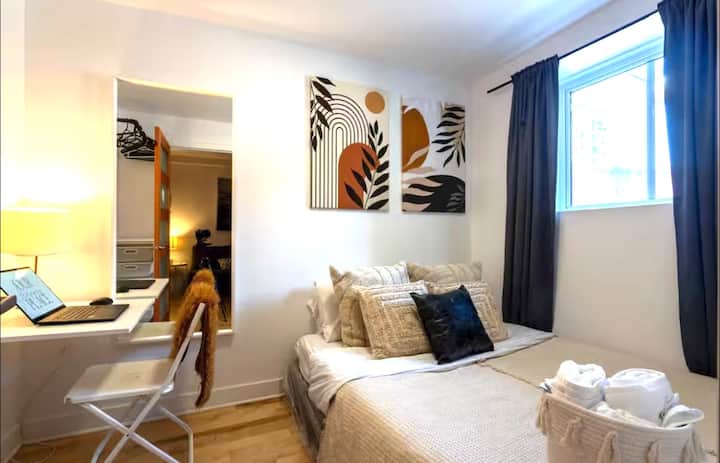 City Charm: Stylish 2br Apt Downtown Mtl Hideaway - Longueuil
