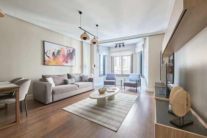 Spacious 1br • 63m² Comfort • 5 Min To Istiklal - İstanbul