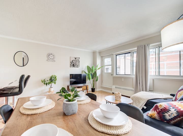 Tasteful Retreat: Unique 2 Br Apt In Dt Mtl - ロンゲール