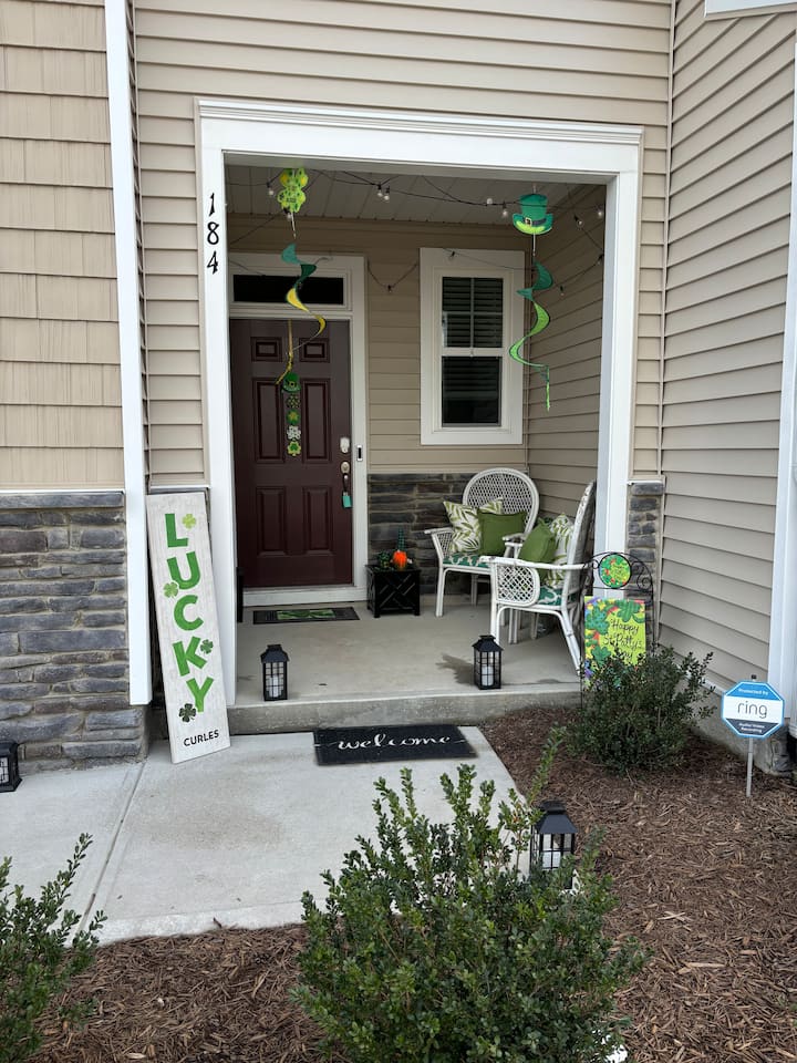 Amber’s Comfy Nook - Clayton, NC