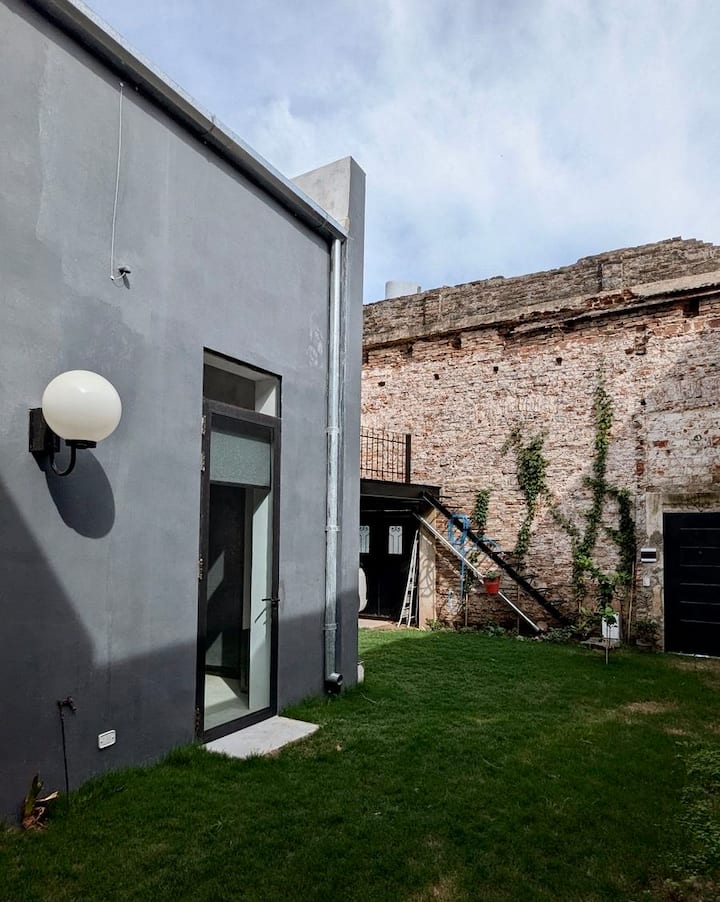 La Casita De Pichincha. Jardín, Pileta Y Cochera - Rosario