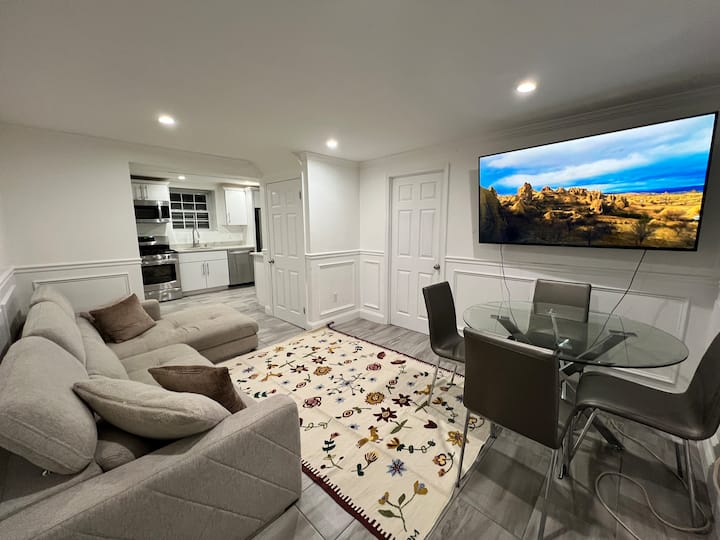 Cozy Home 1 Min From Lga - Jamaica Estates - Queens NY