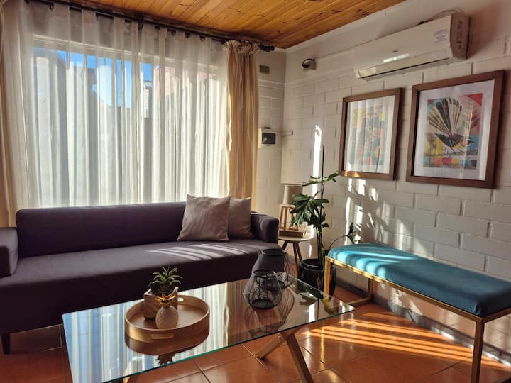 Casa 4 Hab. Full Equipada/ac/ Estacionamiento/wifi - Chillan