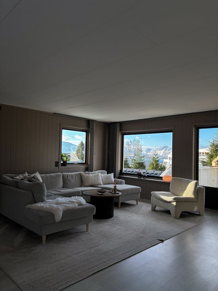 A Beautiful House In The Heart Of Tromsø - Tromsø