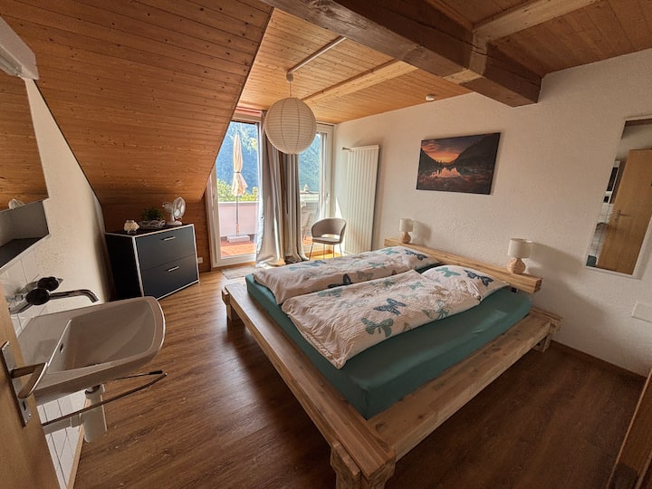 Niesenview - Faulensee