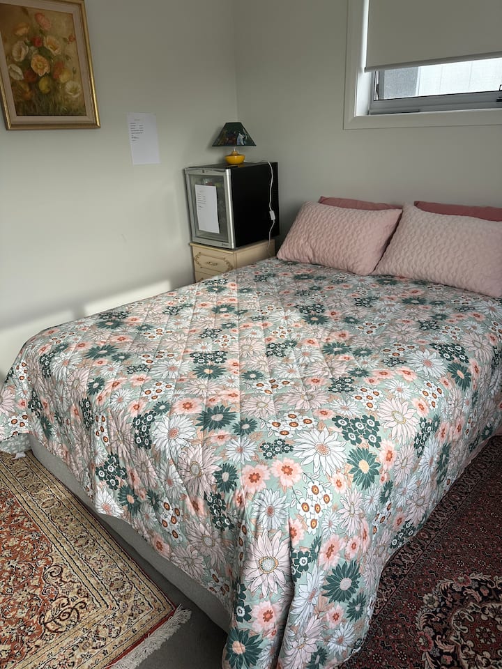 Beach House
Room To Offer - Wollongong