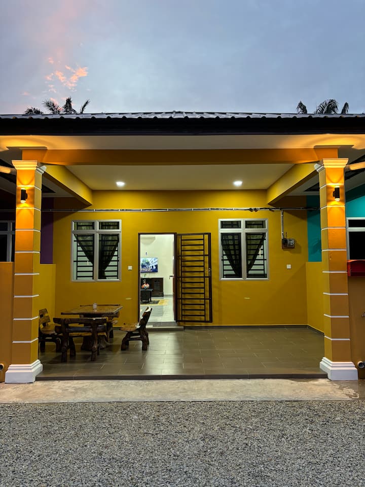 Pelangi Highway Homestay Bukit Gambir (A4) - Bukit Gambir