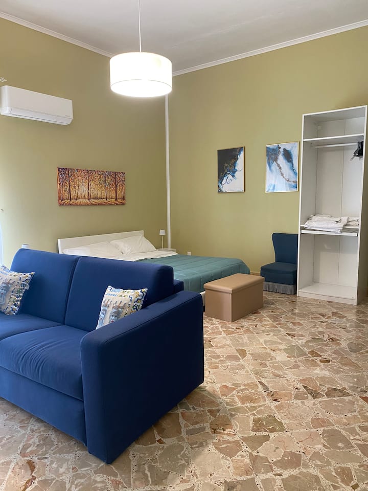 Sampolo 70 Flat Apartments - Palermo, Italy