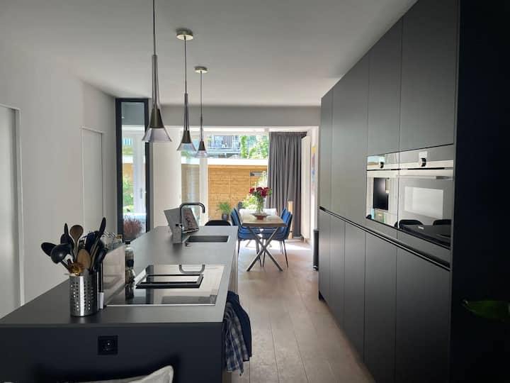 Beautiful House In Amsterdam - Amsterdam