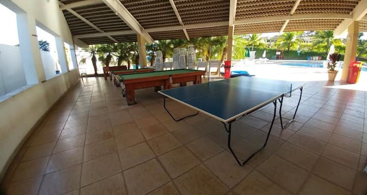 àS Margens Do Lago Corumbá. - Caldas Novas