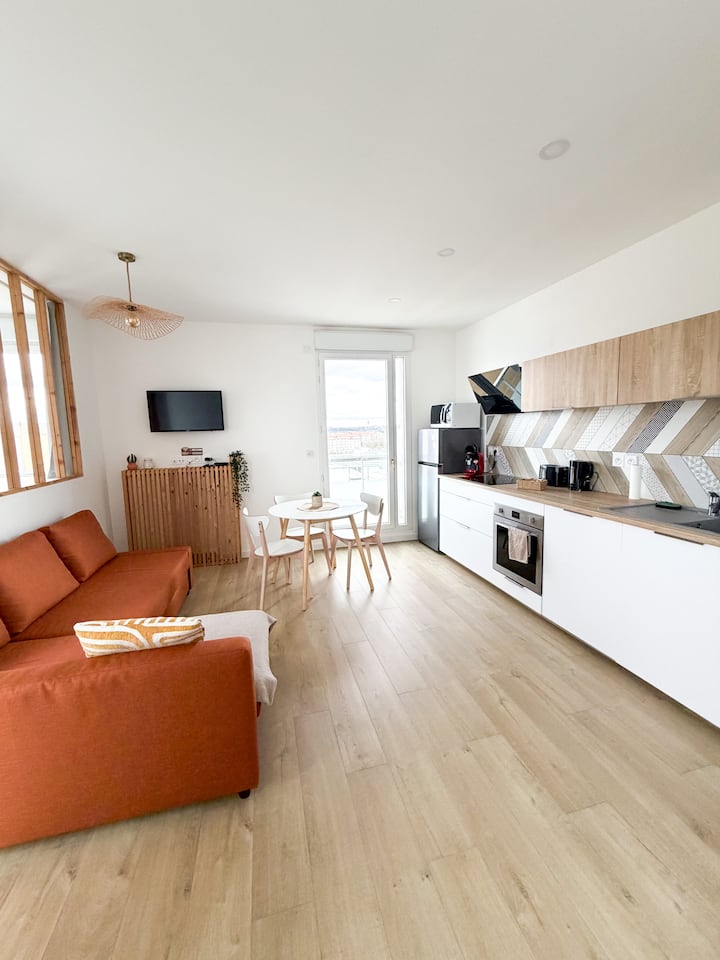 Grand T3 Lumineux Tram Métro Rhône Express Au Pied - Vaulx-en-Velin