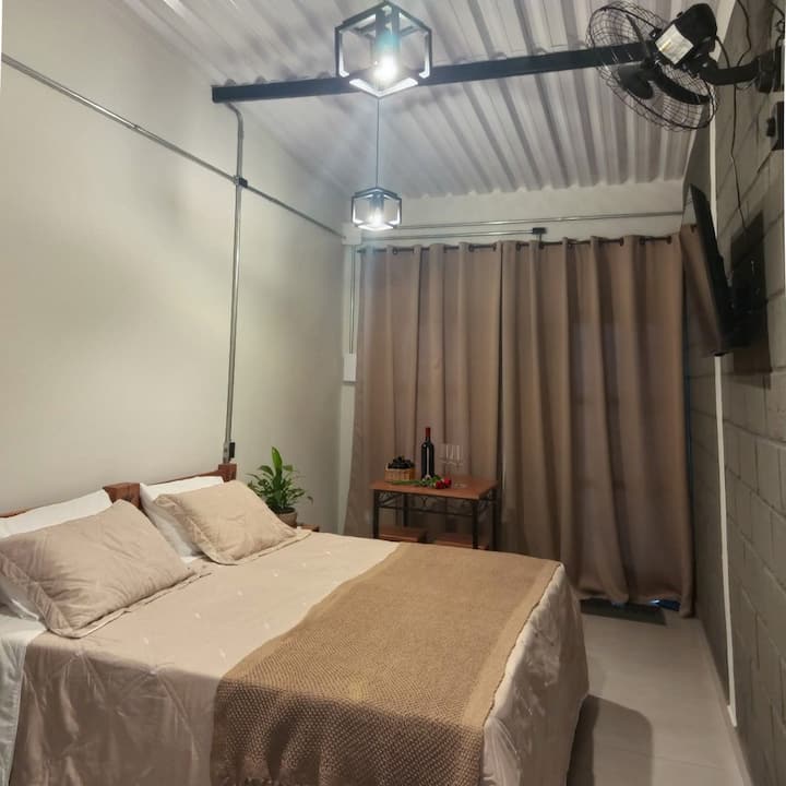 Serra Negra/flat 2/cama King/estac Gratis/wi-fi - Serra Negra