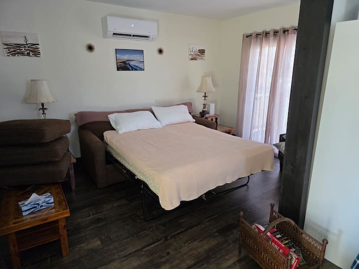 Seaside Chalet - Glace Bay