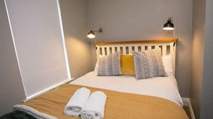 Closest 3 Bedroom To City Centre - Belfast