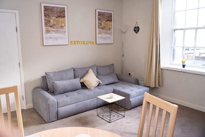 Steam Dream Town Centre Stay - Swindon