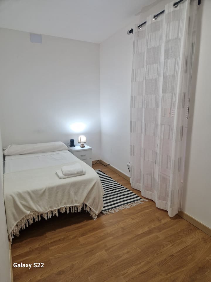 Habitación Individual A 5 Minutos A Pie Del Pilar - Zaragoza