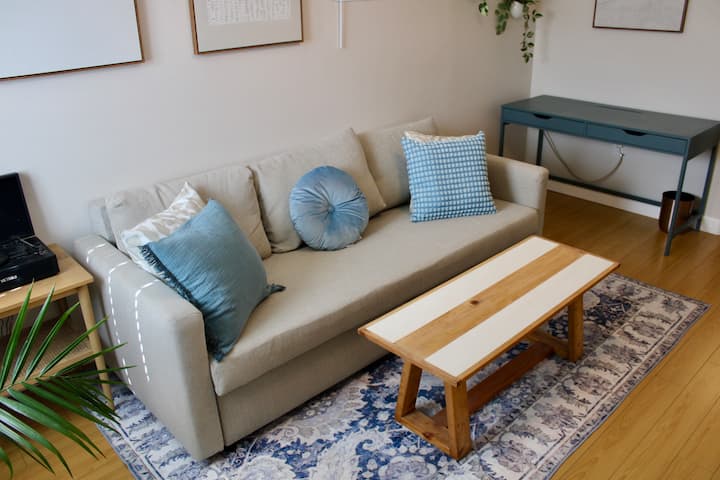 Sunny San Diego Hideaway • 15 Min To Beach • - San Diego, CA