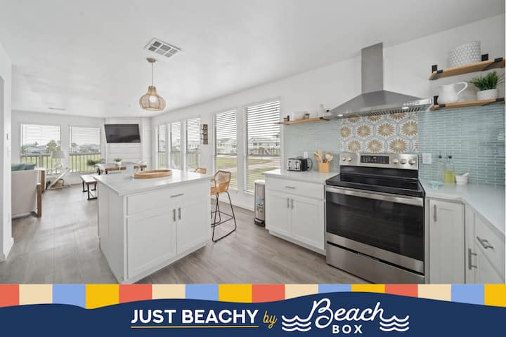 Charming 4-bed Beach Escape Walk To The Water - Galveston