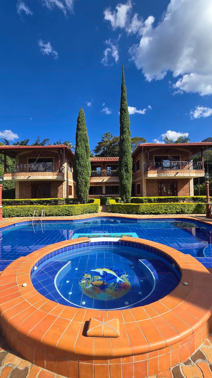 Hermosa Finca Familiar En Girardota - Copacabana