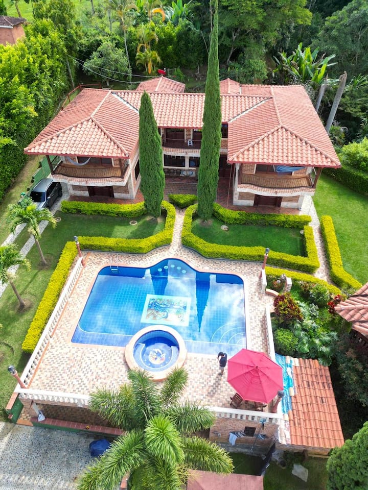 Hermosa Finca Familiar En Girardota - Girardota